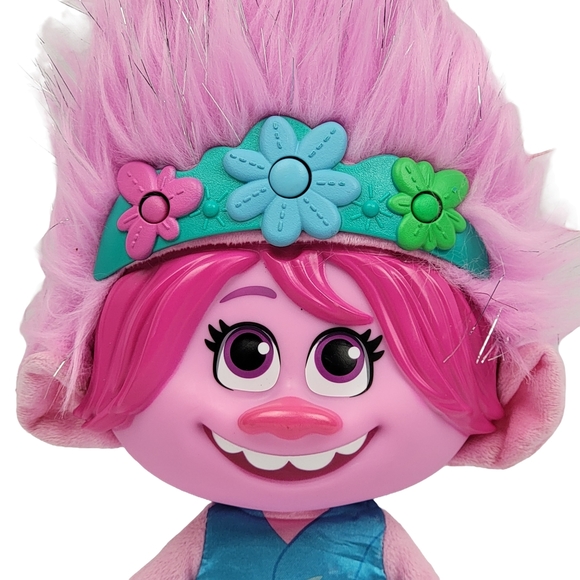 Dreamworks | Toys | Dreamworks Trolls Trollstopia Color Poppin Poppy ...